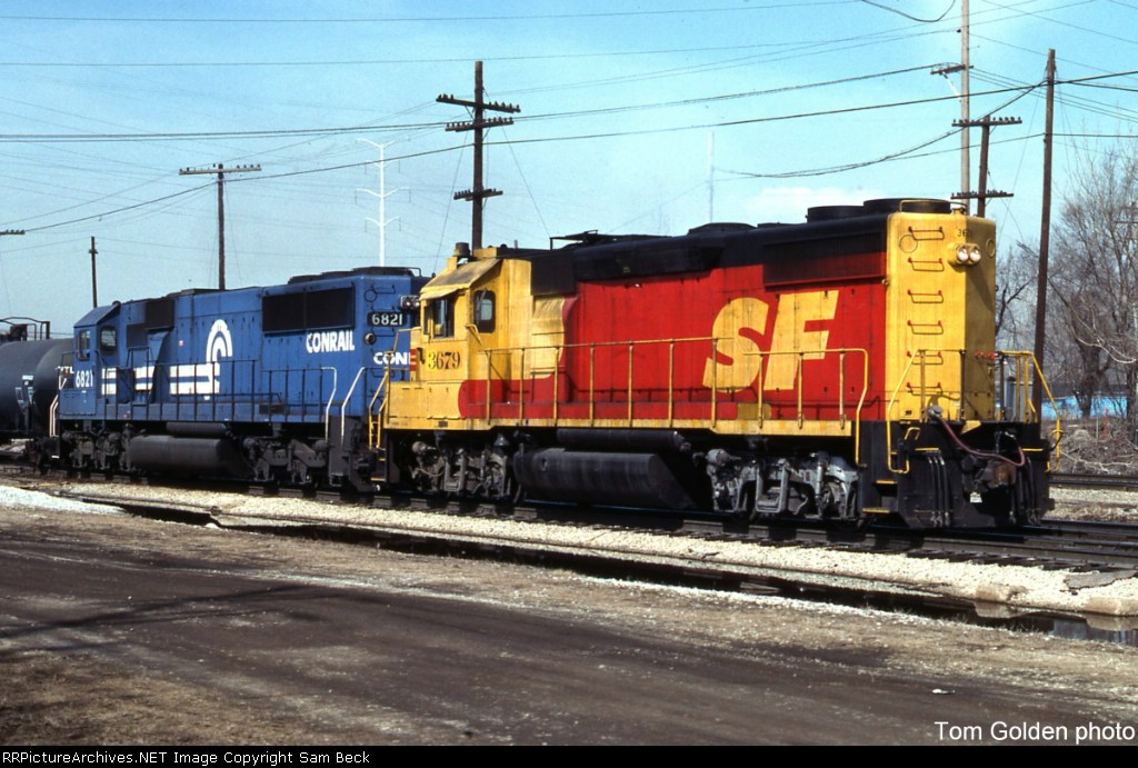 ATSF 3679 and CR 6821